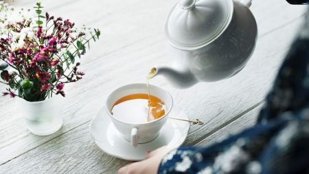 How Long Does Brewed Tea Last? (And What Makes It Last Longer)