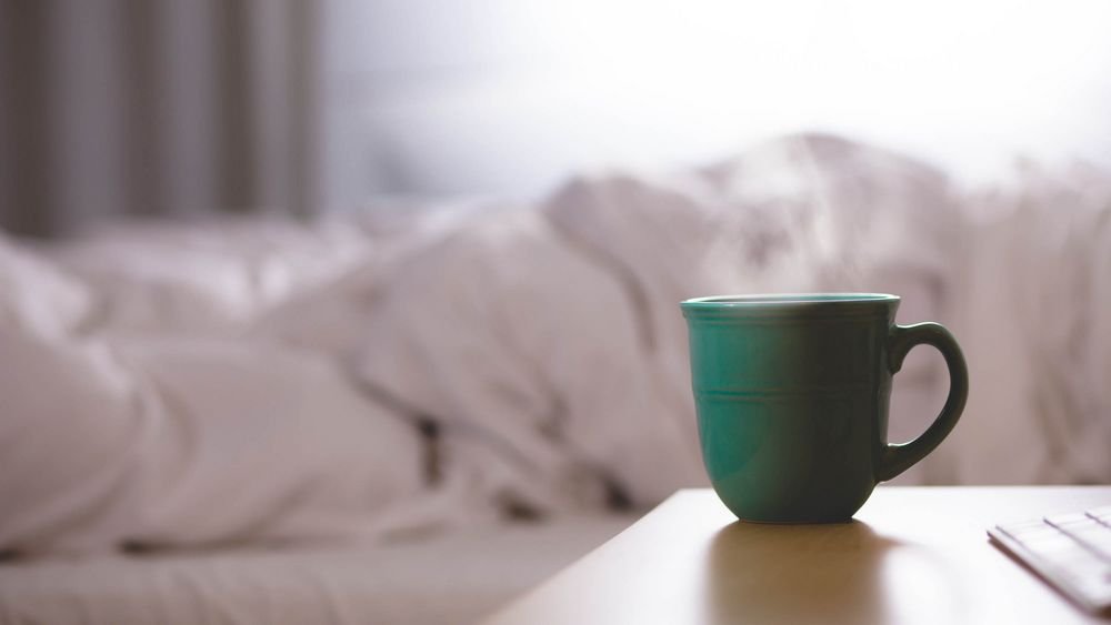 Does Green Tea Keep You Awake? (The Answer May Surprise You!)